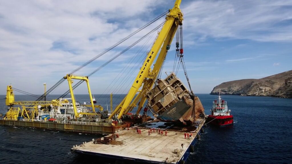 Salvage and Wreck Removal – NO BARRIERS